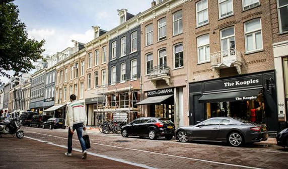 Luxury Guide: Find The Best High-End Shopping Streets