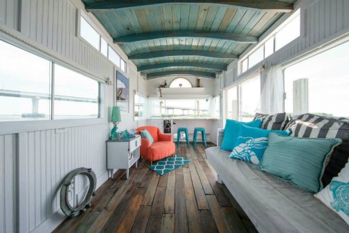 Amazing Luxury Houseboats