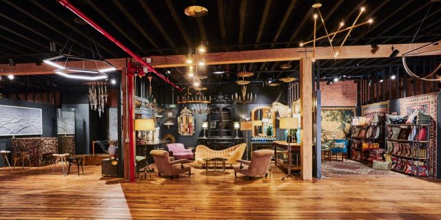 Inside the 1stdibs Store In New York