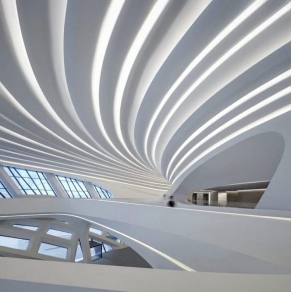 Zaha Hadid: The Prominent Design Figure With Excellent Projects