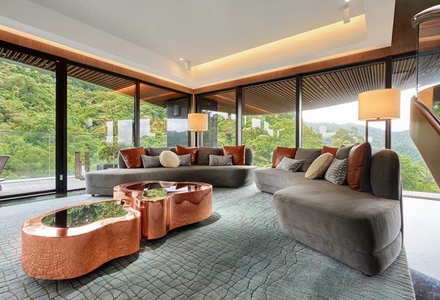 Yuan Sheng: Integrating Style With Functionality